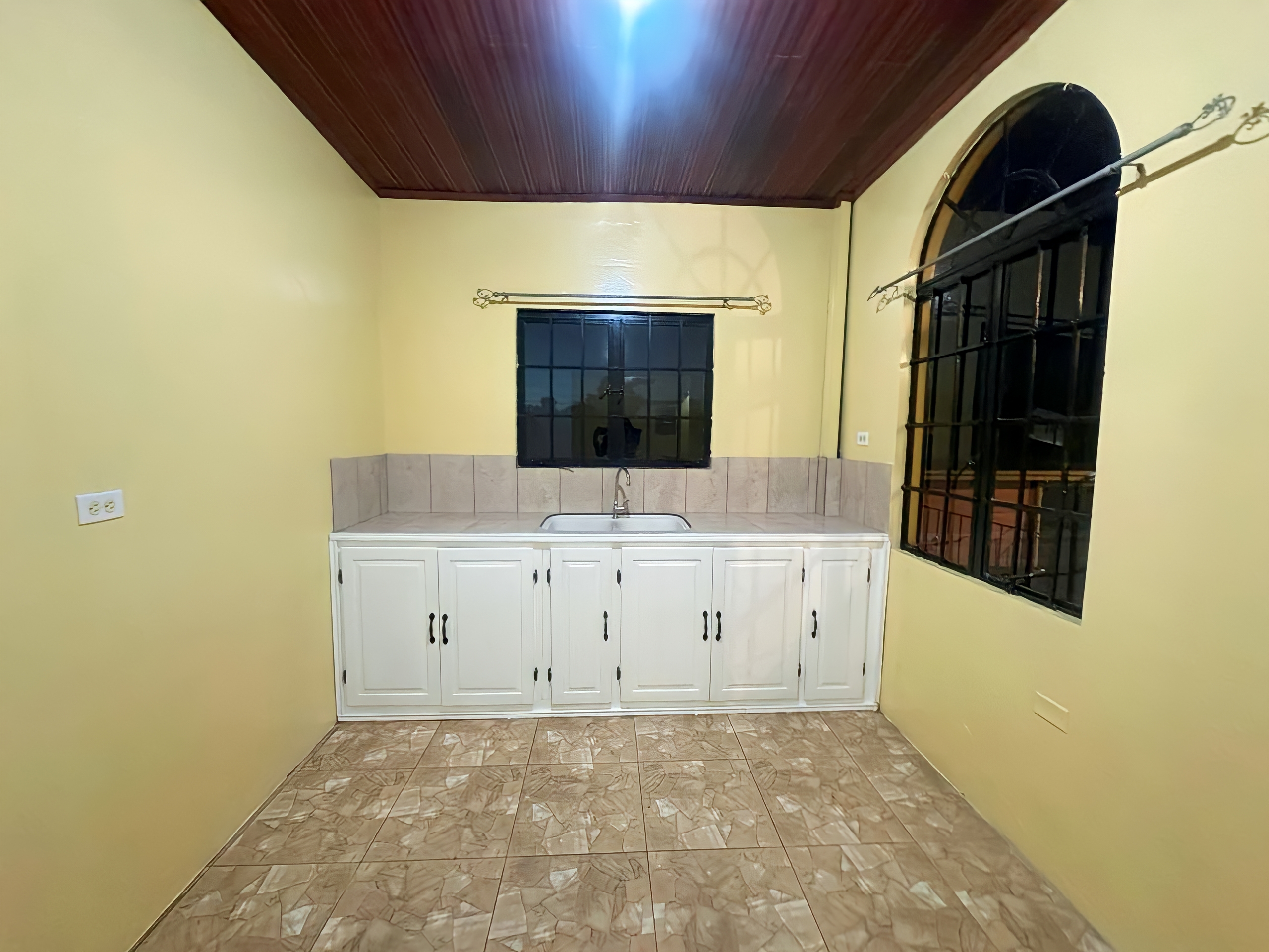 1 Bedroom Mc Leod Trace, Freeport – Domain Realtors Trinidad